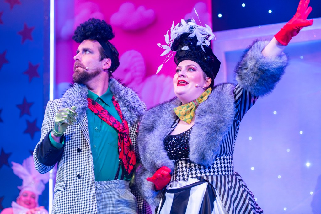 Review: Peter Panto and the Incredible Stinkerbell – Tron Theatre ...