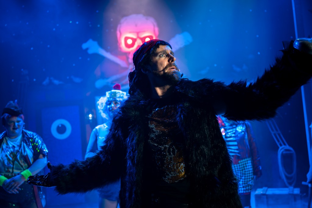 Review: Peter Panto and the Incredible Stinkerbell – Tron Theatre ...